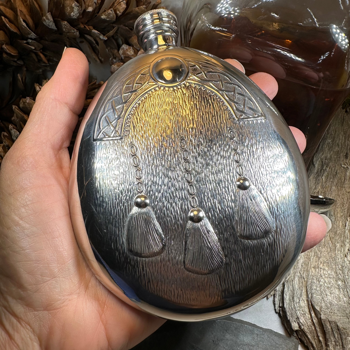 Scottish Sporran Pewter Hip Flask – Celtic Crystal Design Jewelry