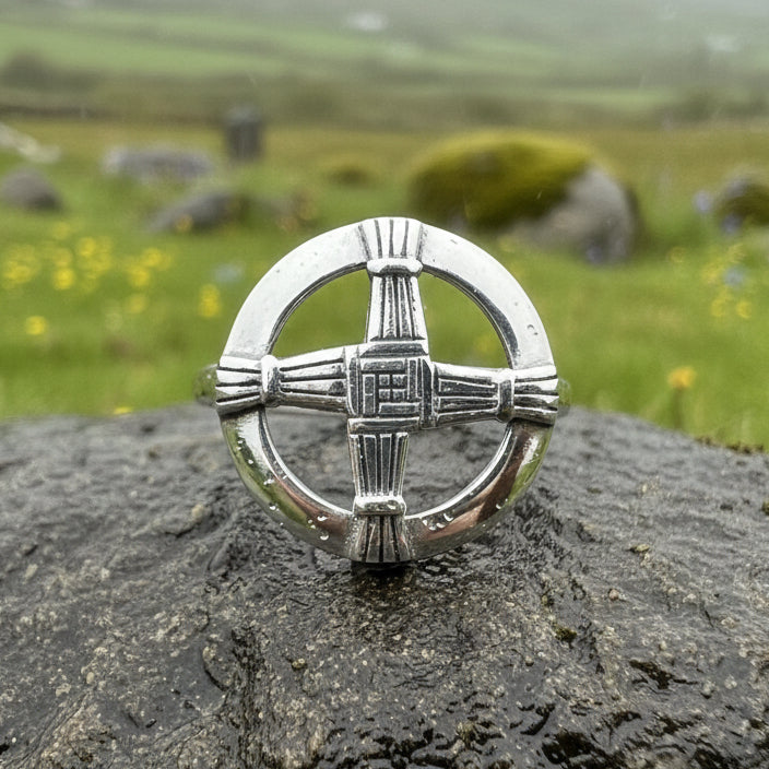 Springtide Saint Brigid's Cross Ring – Celtic Crystal Design Jewelry