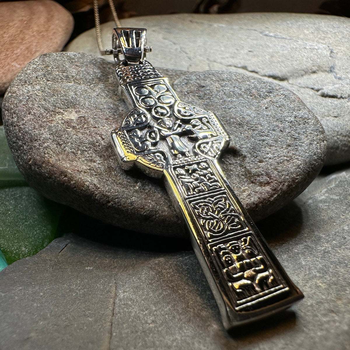 Irish Durrow Celtic Cross Necklace – Celtic Crystal Design Jewelry