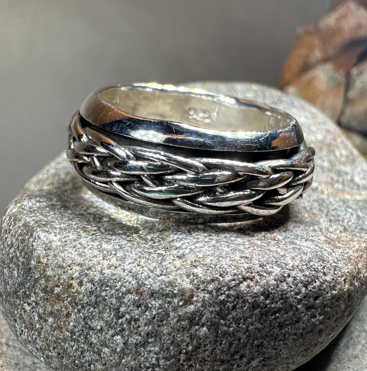 Celtic Spinner Ring – Celtic Crystal Design Jewelry
