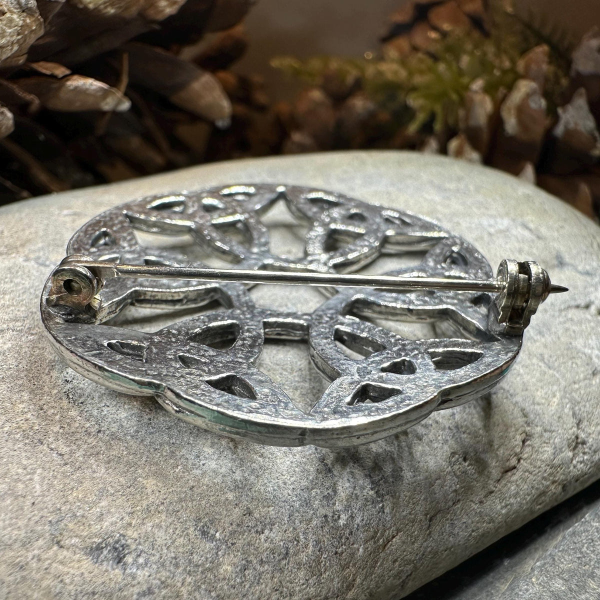 Trinity Celtic Knot Brooch – Celtic Crystal Design Jewelry