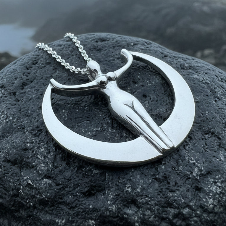 Astra Star Goddess Necklace – Celtic Crystal Design Jewelry