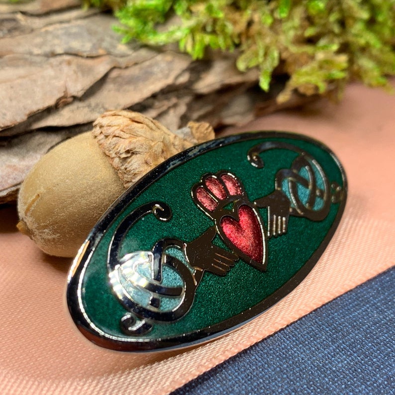 Enamel Oval Irish Claddagh Brooch – Celtic Crystal Design Jewelry