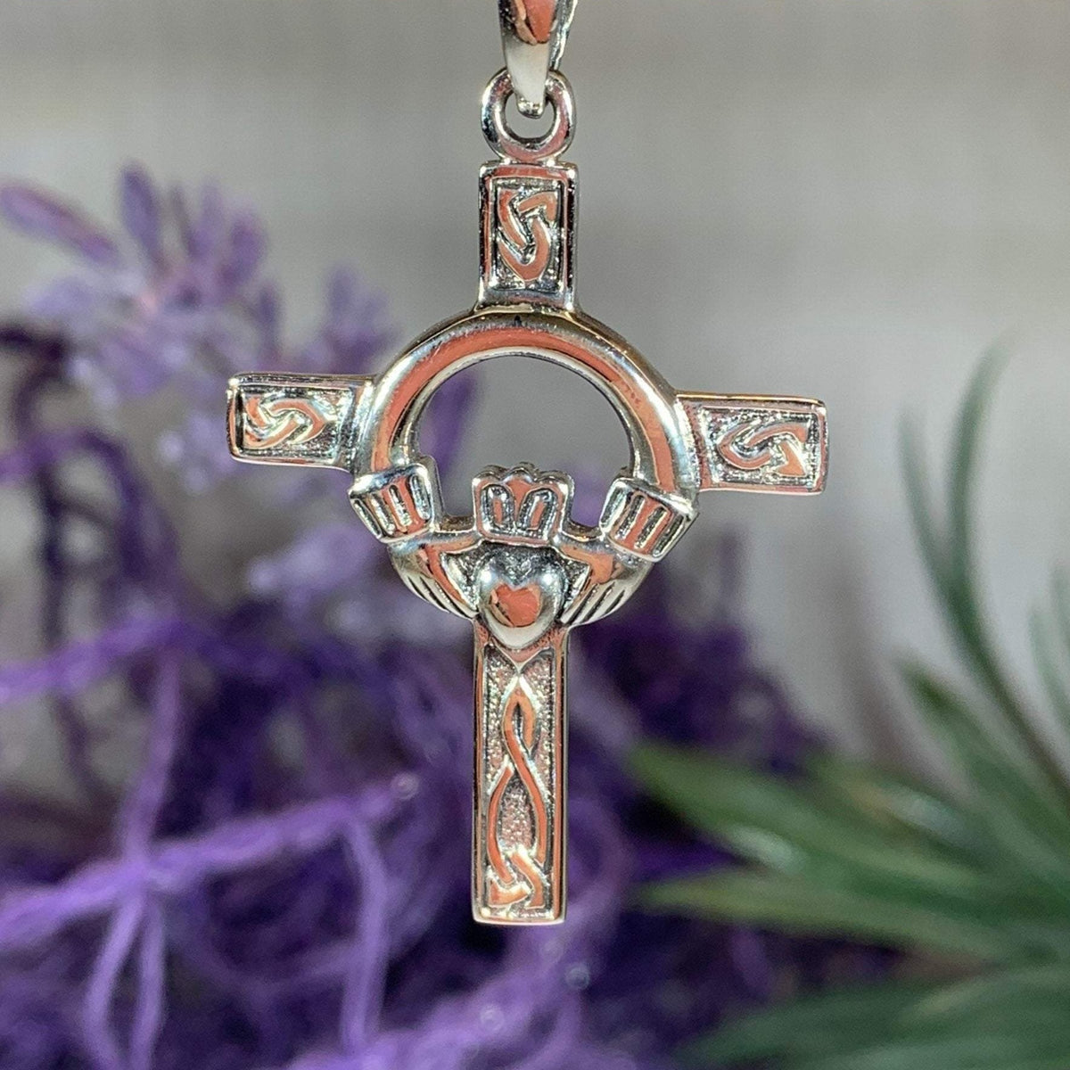 Fineen Claddagh Cross Necklace – Celtic Crystal Design Jewelry