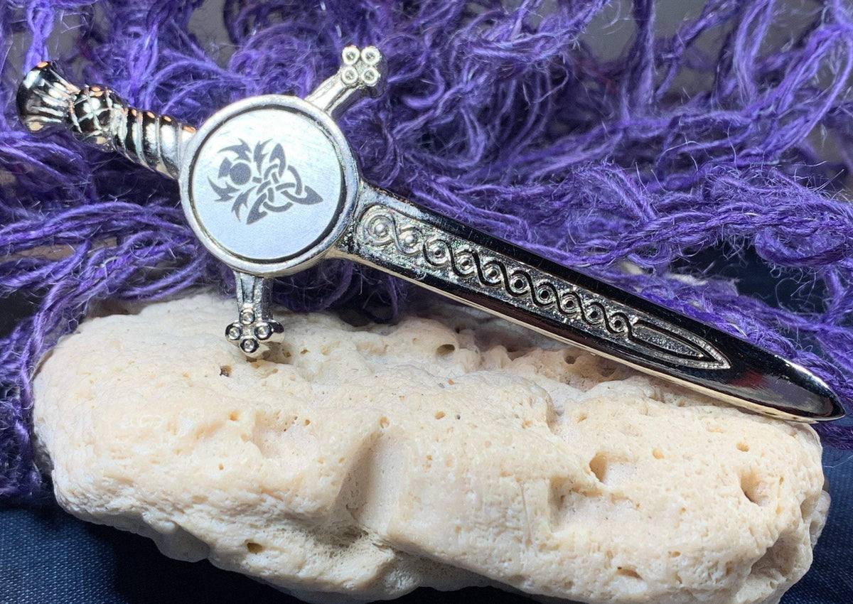 Sword Trinity Knot Kilt Pin – Celtic Crystal Design Jewelry
