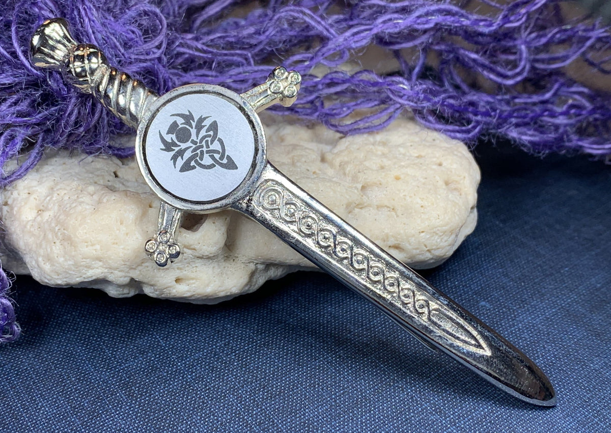 Sword Trinity Knot Kilt Pin – Celtic Crystal Design Jewelry
