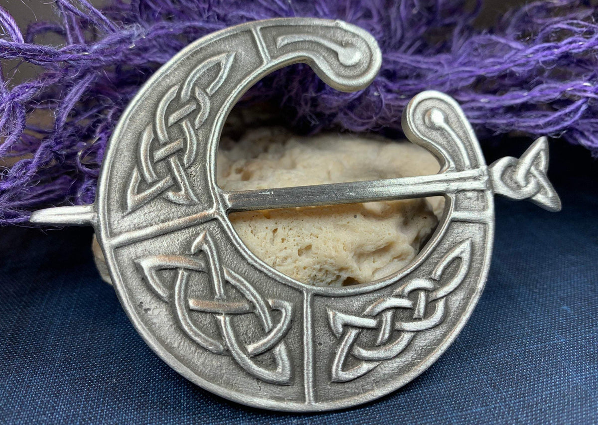 Large Celtic Knot Brooch – Celtic Crystal Design Jewelry