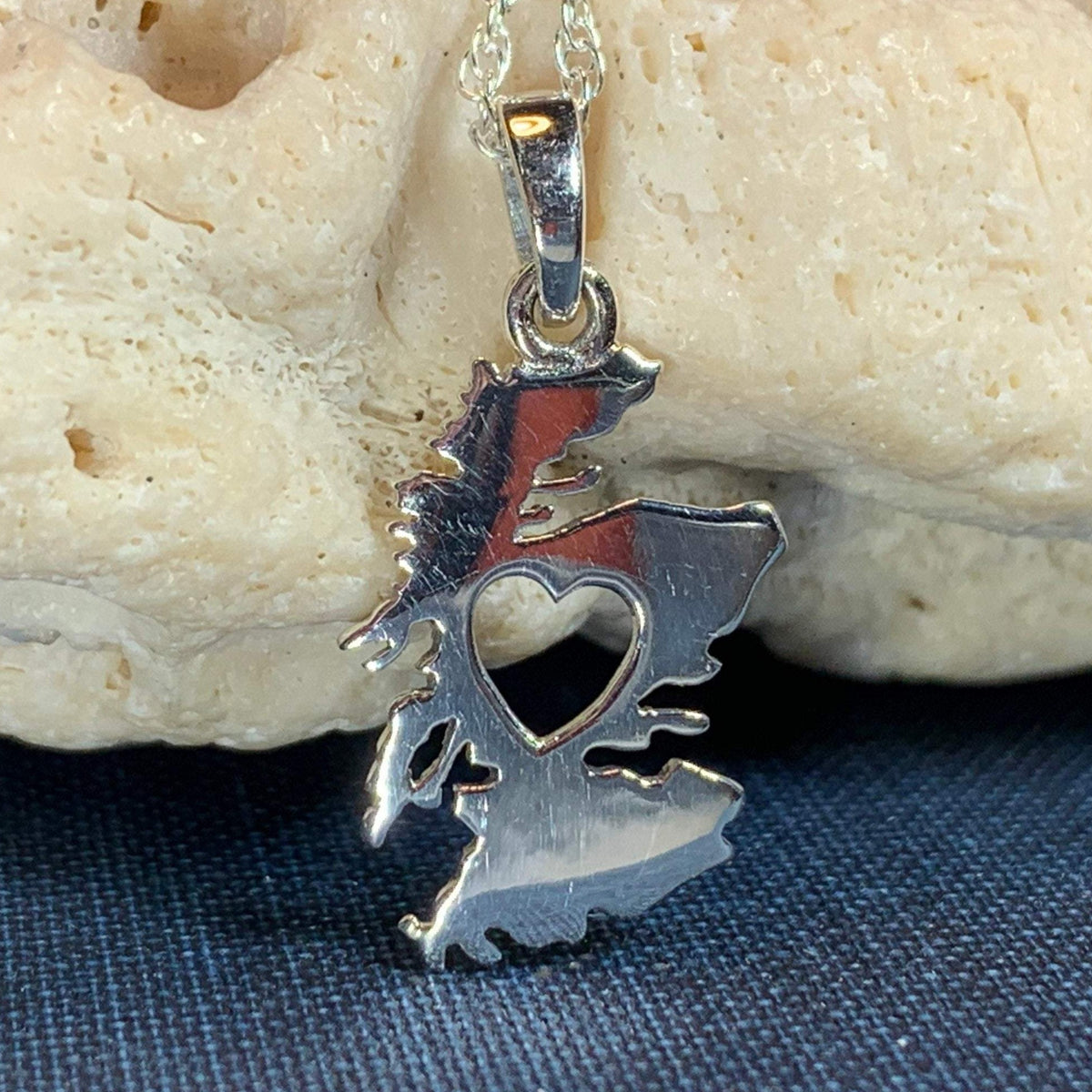 Scotland Map Necklace – Celtic Crystal Design Jewelry