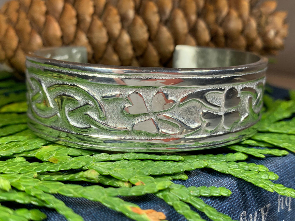 Irish Shamrock Cuff Bracelet – Celtic Crystal Design Jewelry