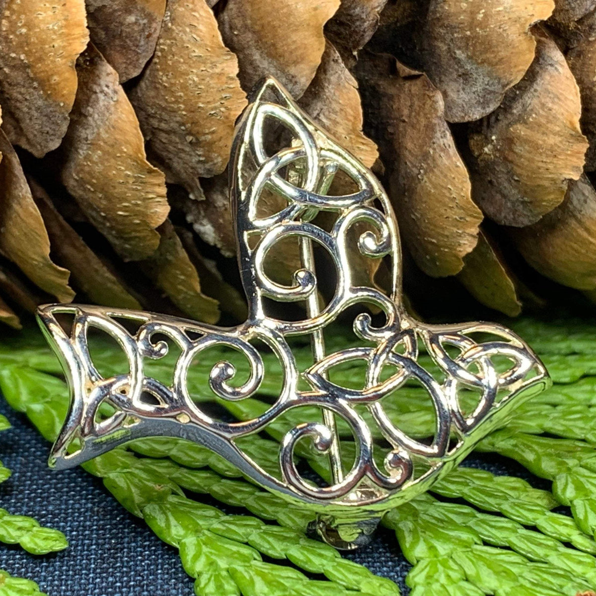 Iona Dove Trinity Knot Brooch – Celtic Crystal Design Jewelry
