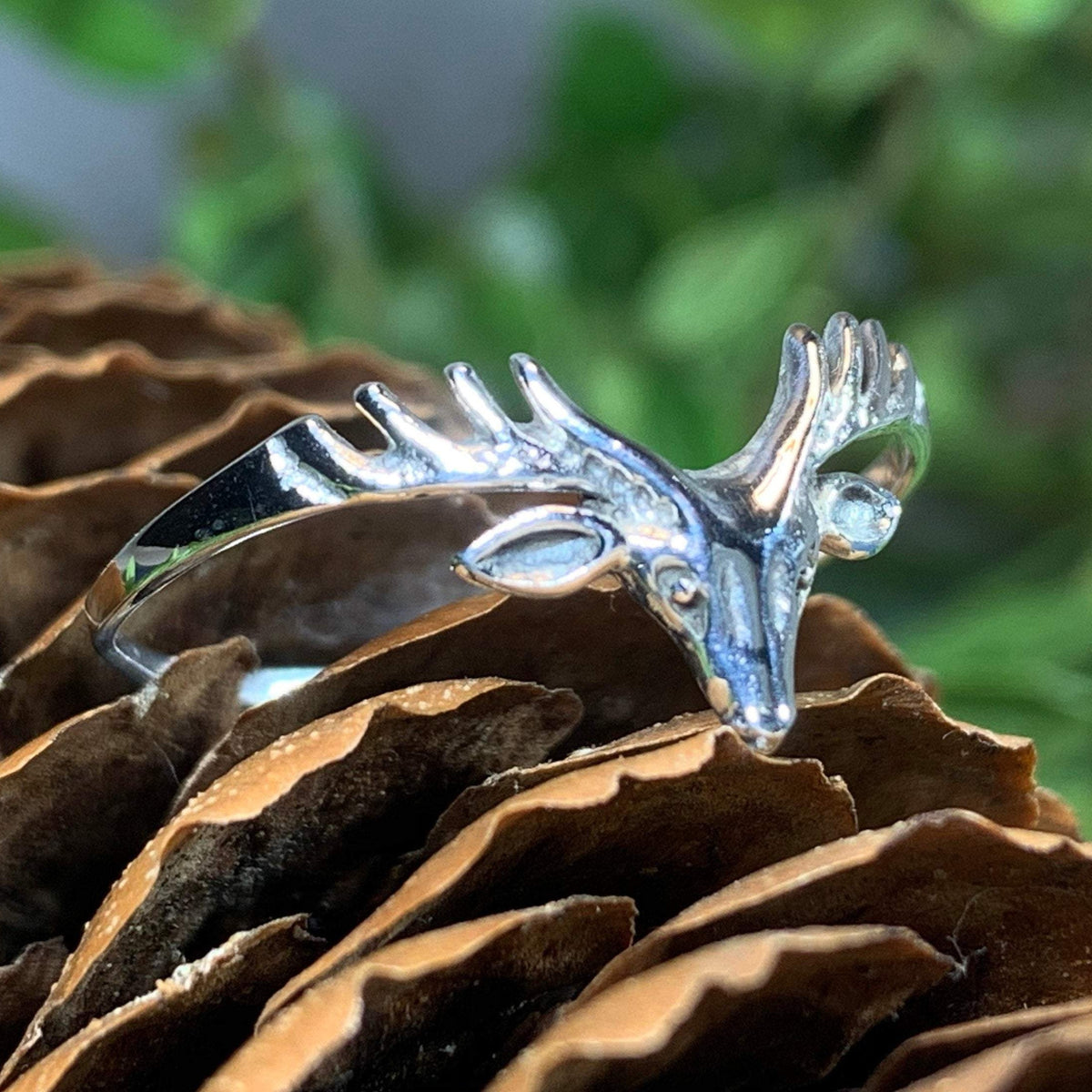 Stag Ring – Celtic Crystal Design Jewelry