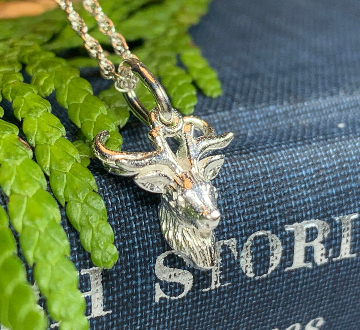 Scotland Stag Necklace – Celtic Crystal Design Jewelry