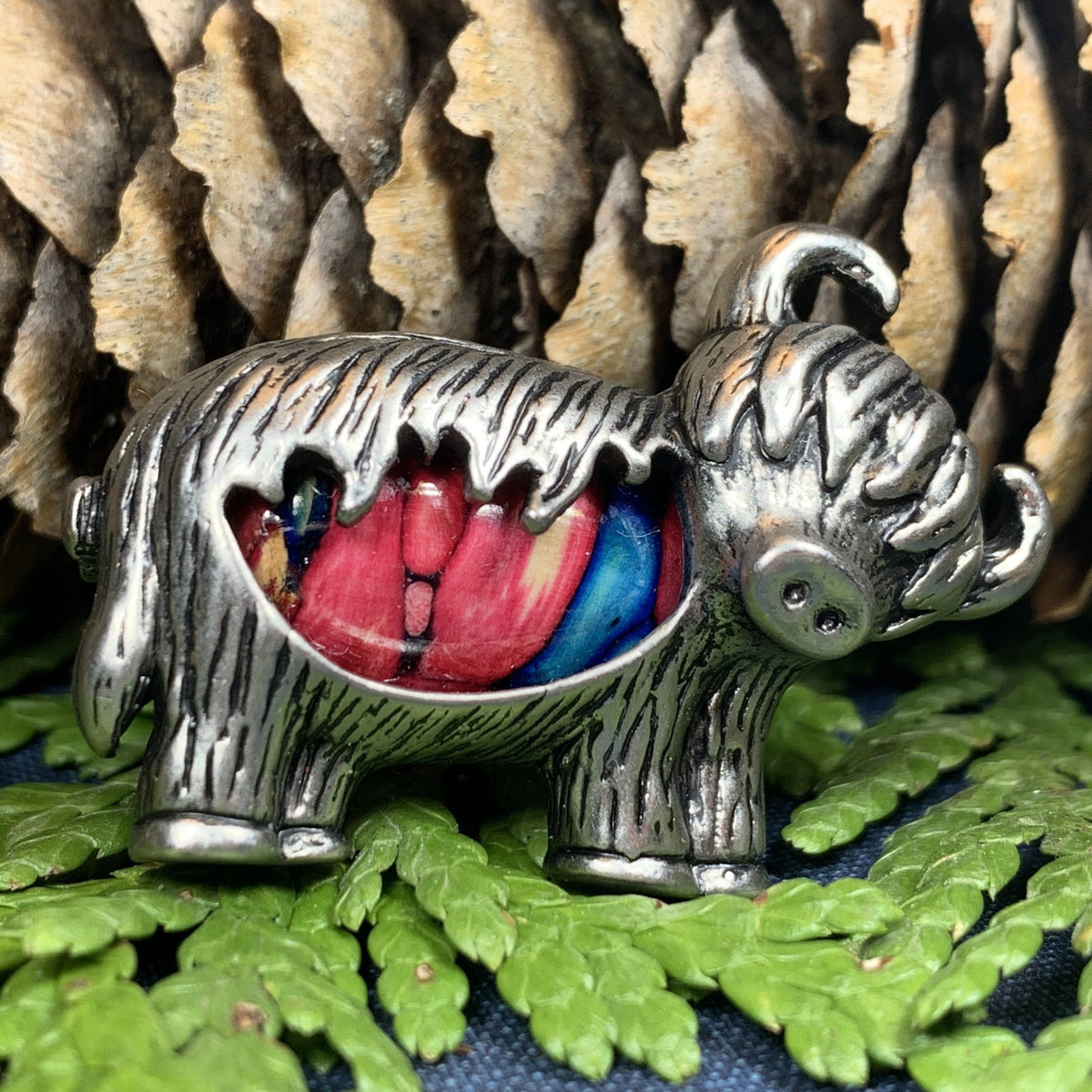Heathergems Highland Cow Brooch – Celtic Crystal Design Jewelry
