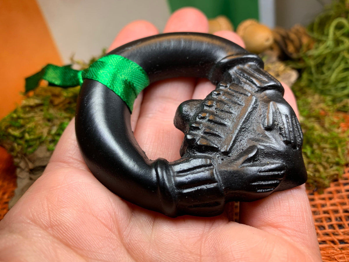 Claddagh Irish Turf Ornament – Celtic Crystal Design Jewelry