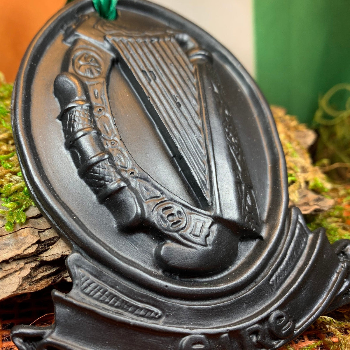 Irish Harp Turf Wall Hanging – Celtic Crystal Design Jewelry