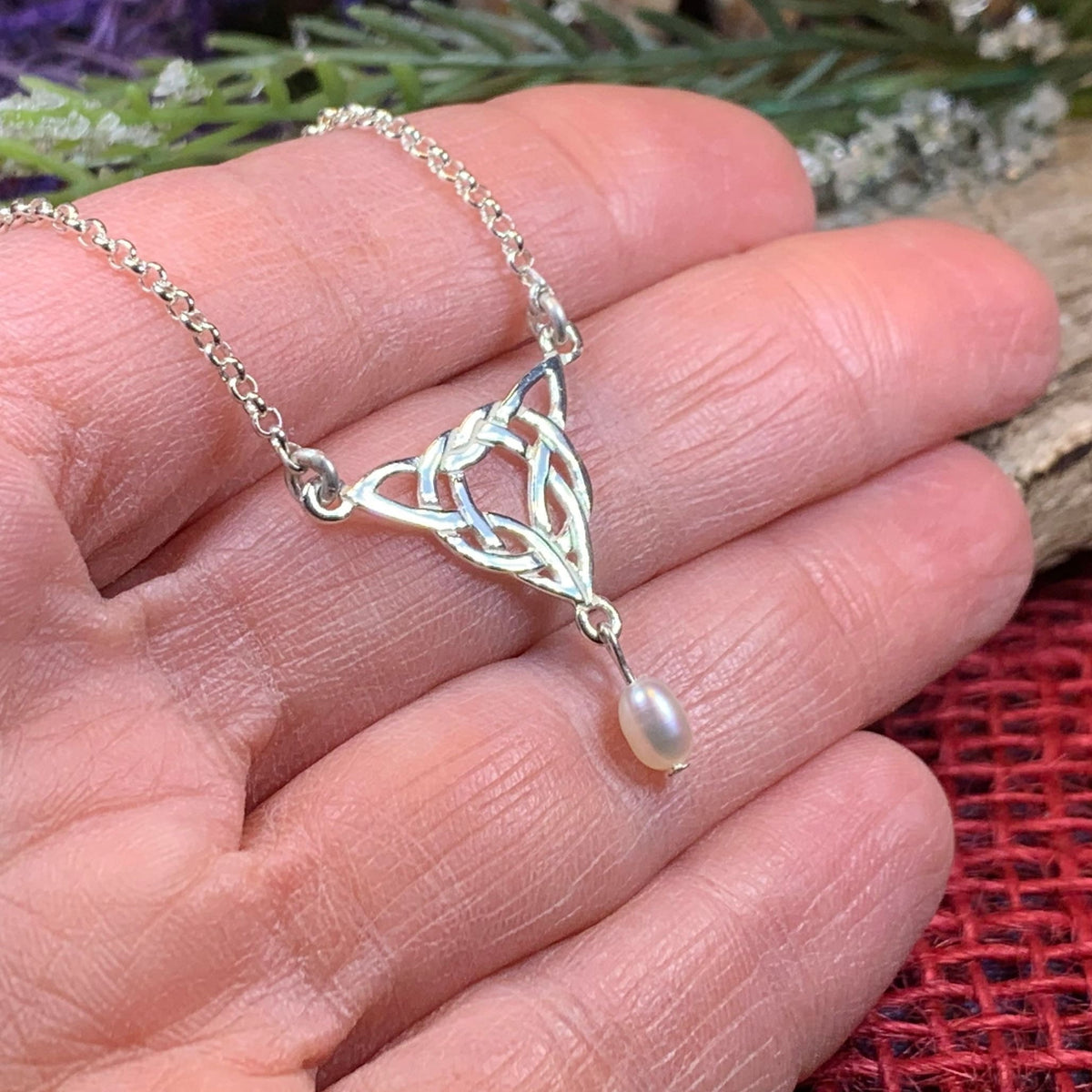 Neamhnaid Celtic Knot Pearl Necklace – Celtic Crystal Design Jewelry