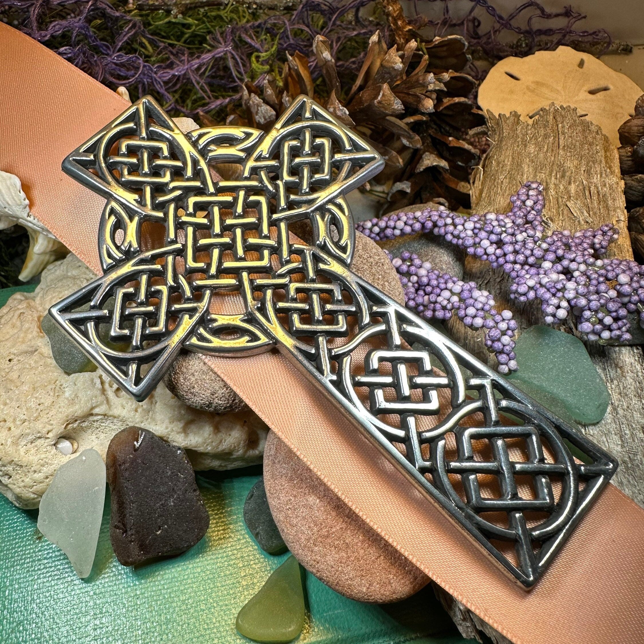 Celtic Cross With Claddagh