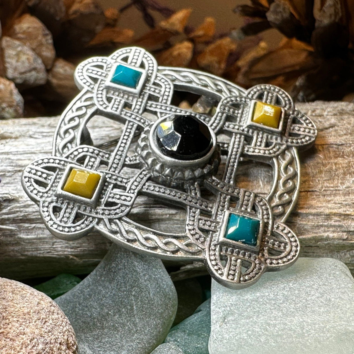 Munro Celtic Knot Brooch – Celtic Crystal Design Jewelry