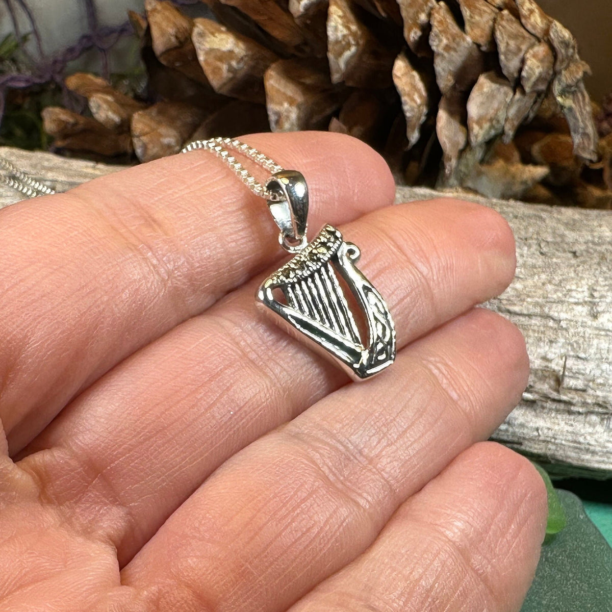 Green Enamel Harp Necklace – Celtic Crystal Design Jewelry