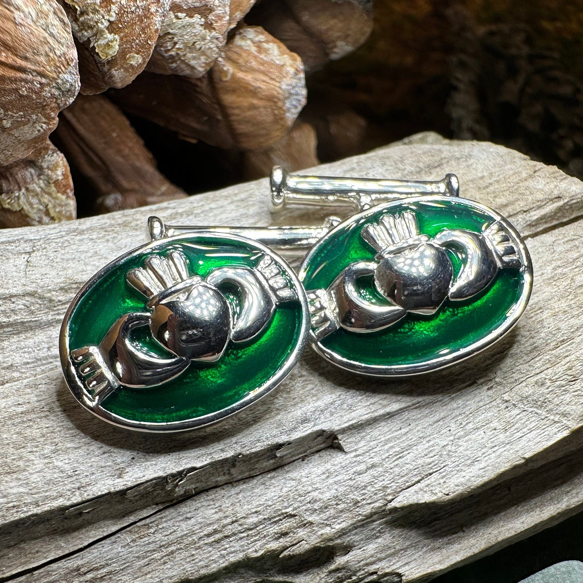 Emerald Green Claddagh Cuff Links – Celtic Crystal Design Jewelry