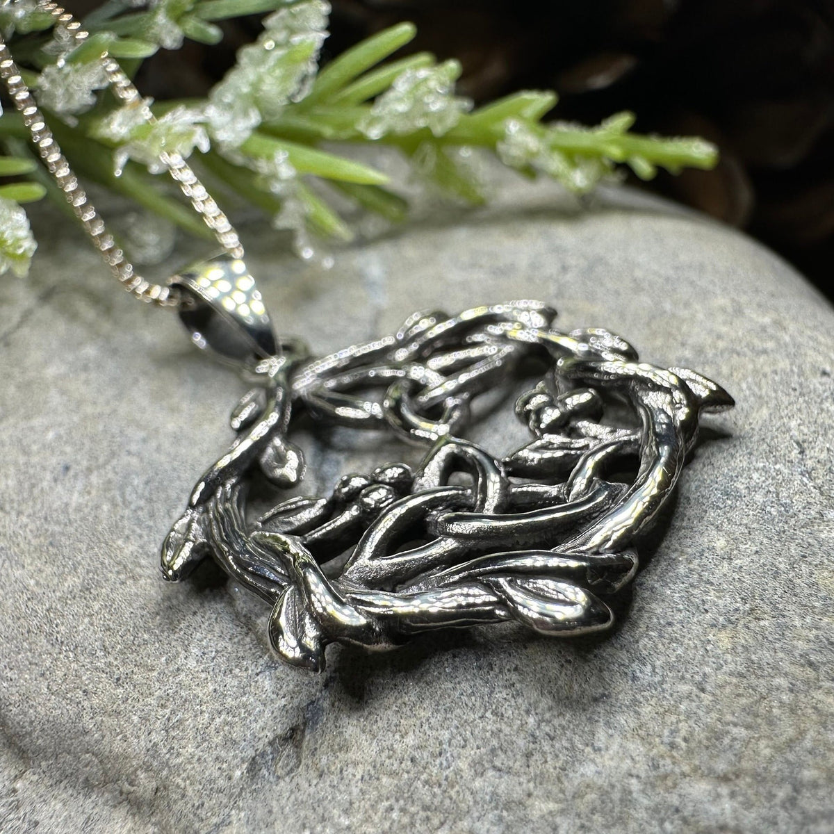 Mistletoe Trinity Knot Necklace – Celtic Crystal Design Jewelry